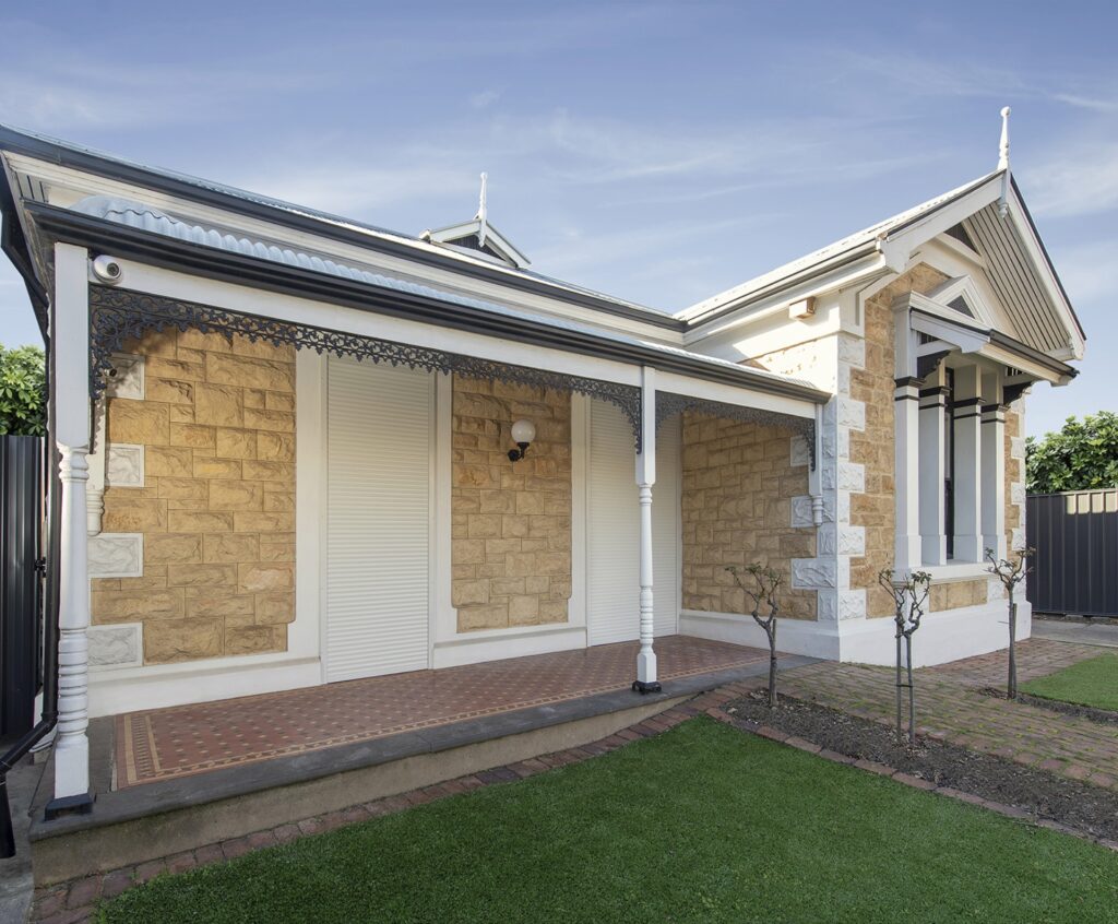 Manual style - Cwshutters.com.au